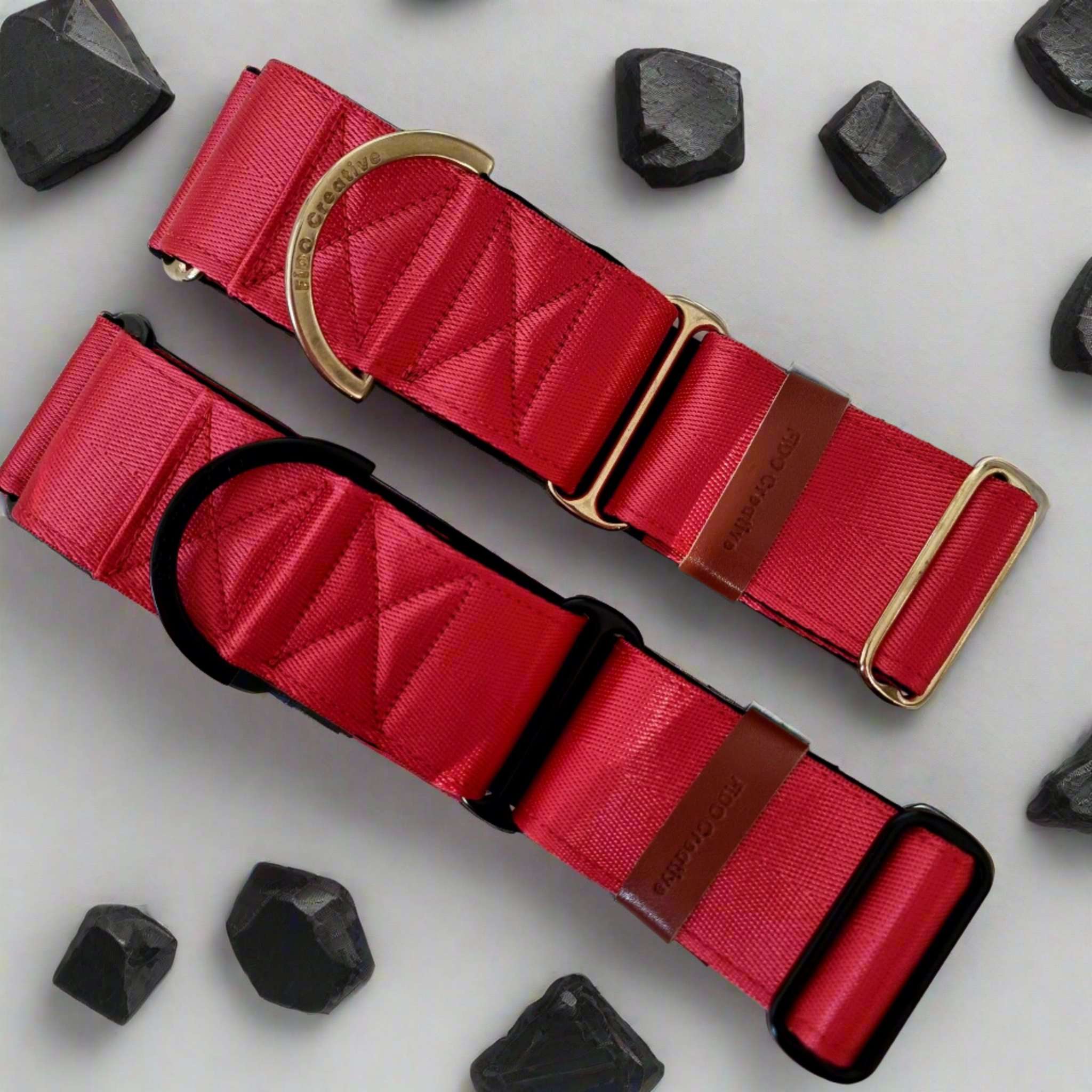 Red martingale collar with soft padding - Long lasting – Fido Creative